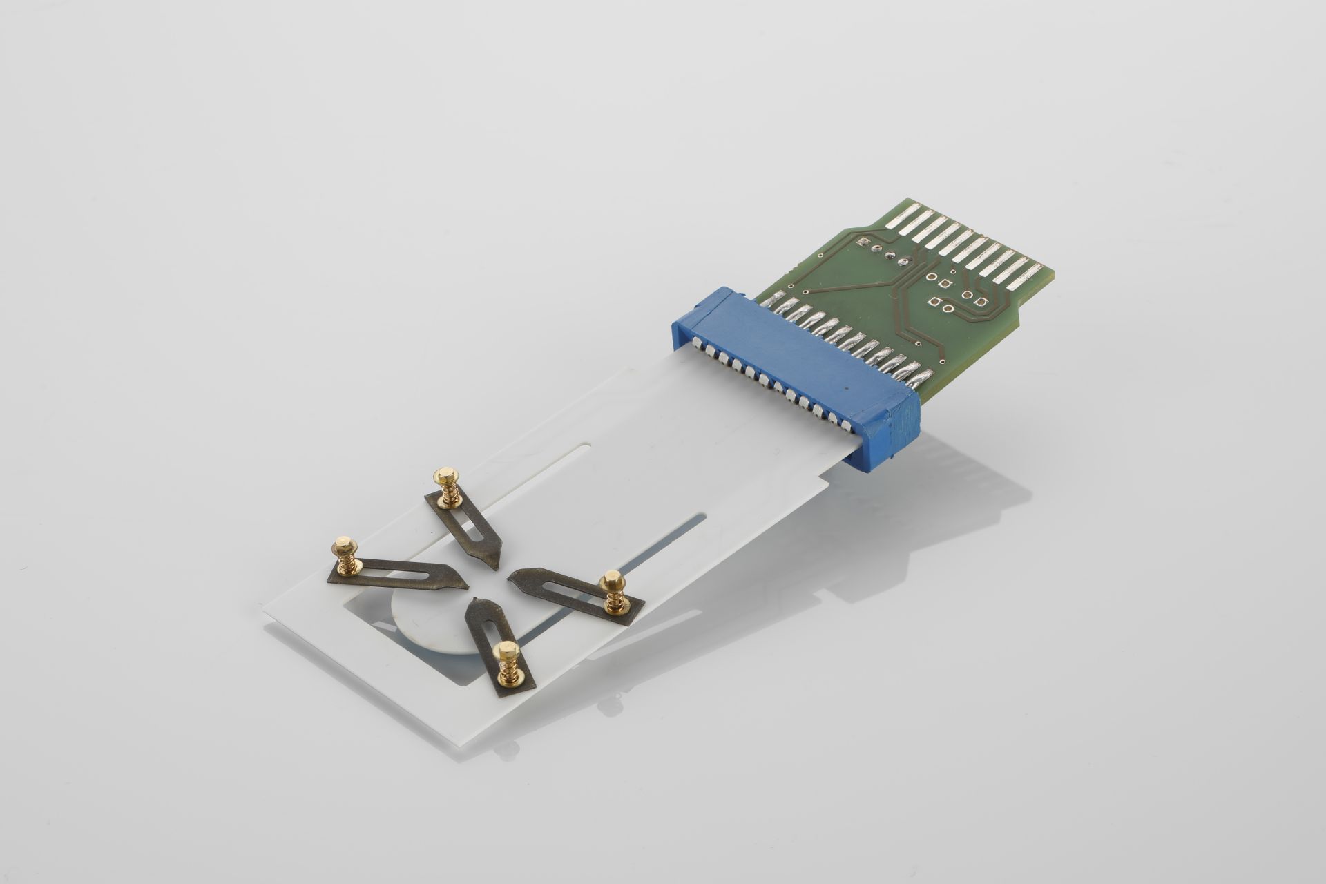 High temperature sample mounting board